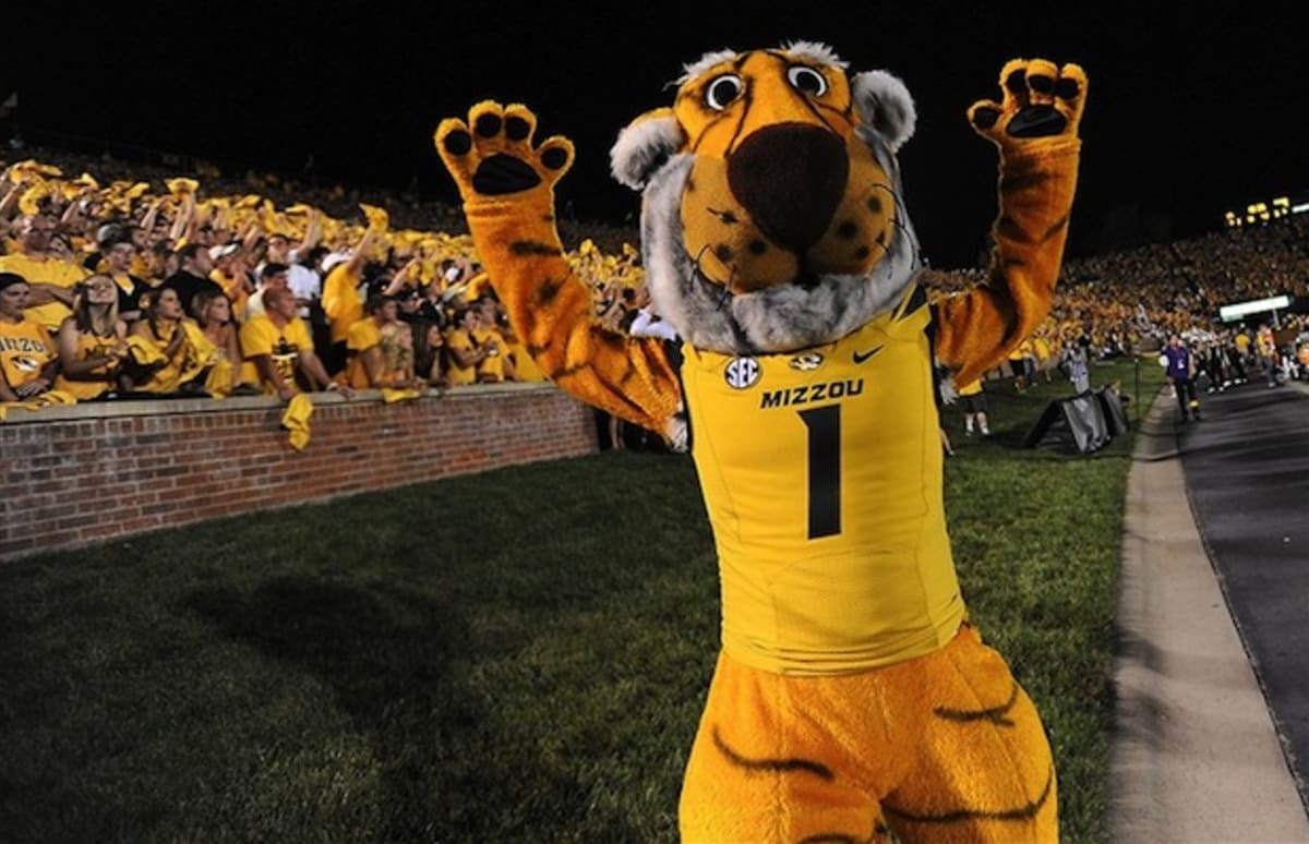 Did University of Missouri Mascot Truman the Tiger Get Caught Smoking ...