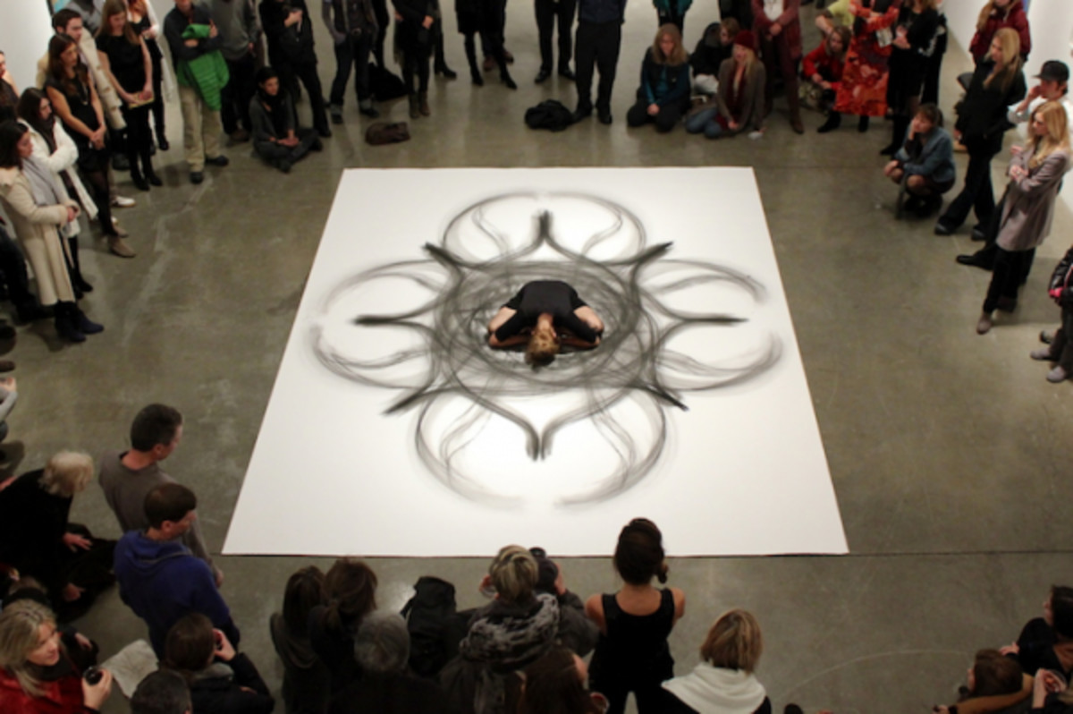 Heather Hanson Creates Colossal Artwork Using Charcoal and Her Body ...