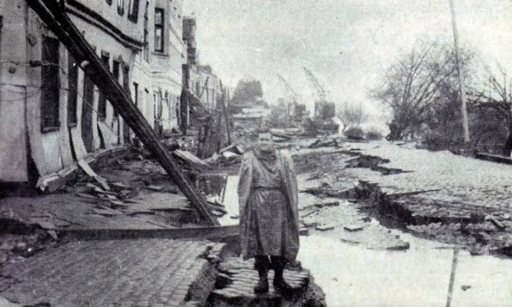 The 50 Most Famous Disaster Photographs Complex the-50-most-famous-disaster-photographs-complex