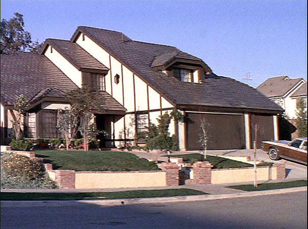 Poltergeist House - The 50 Scariest Haunted Houses in America | Complex