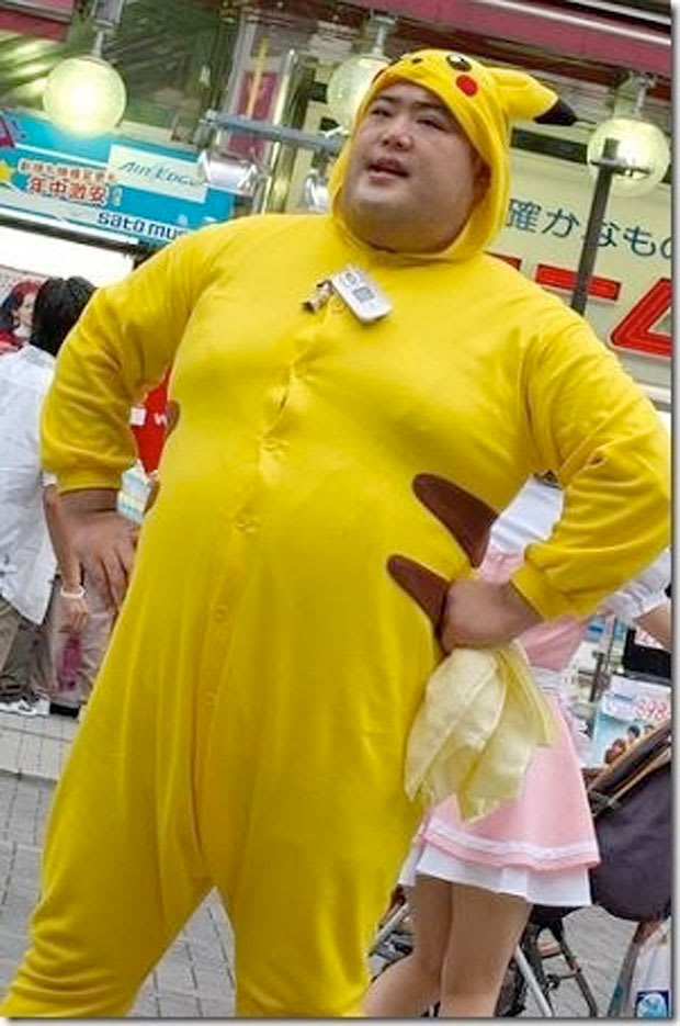 Pikachu - 25 Examples Of Video Game Cosplay Fails | Complex