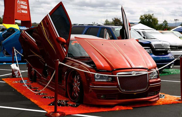 Chrysler 300 2 - 40 Insane Custom Cars From the DUB Show Tour | Complex