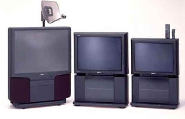 Sony Trinitron - The 90 Best Gadgets of the '90s | Complex