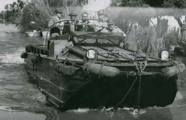 Army Duck - 10 Amazing Amphibious Cars | Complex