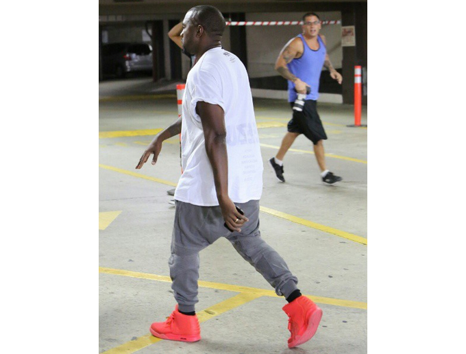 adidas yeezy boost red october
