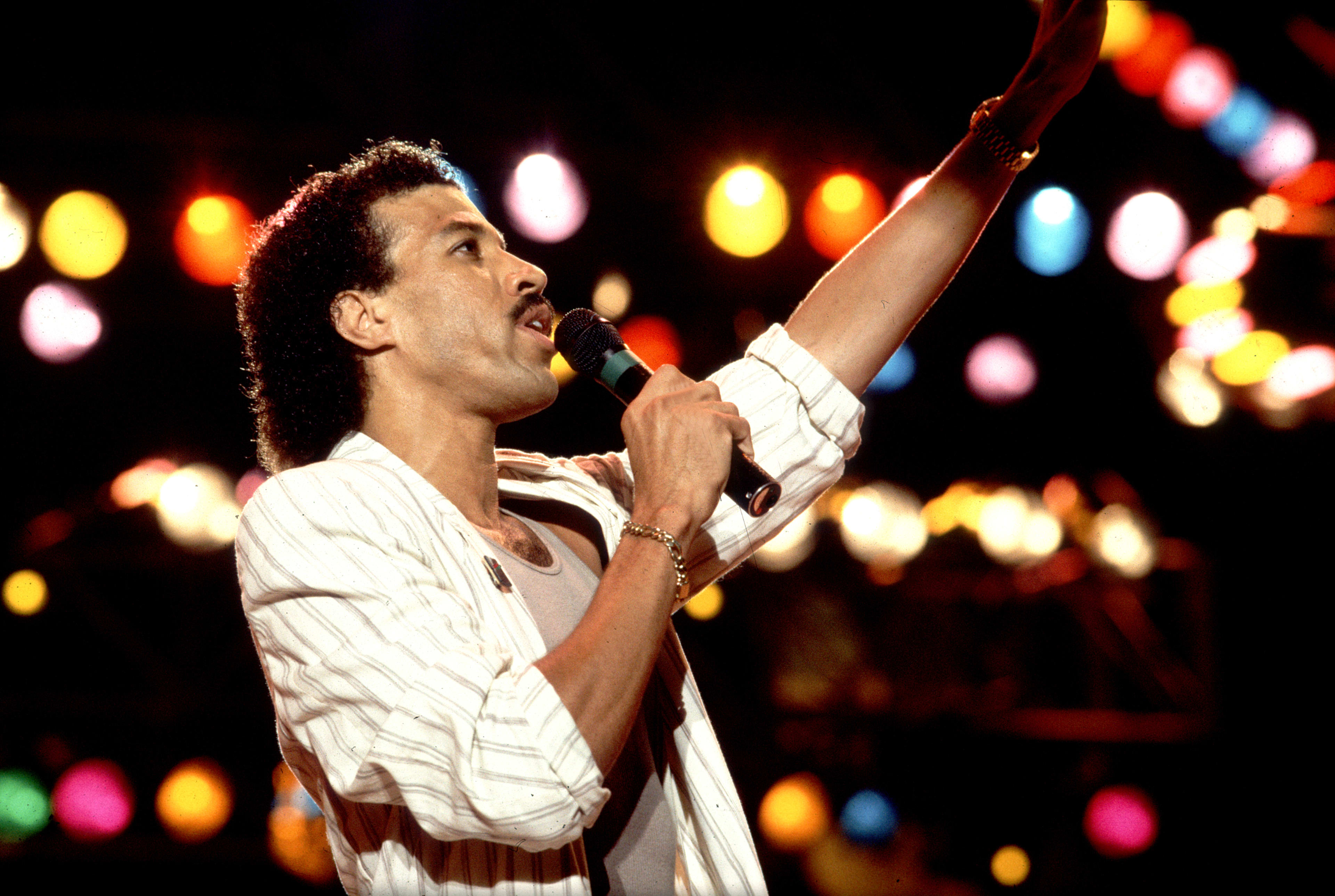 The Greatest 80s Fashion Trends