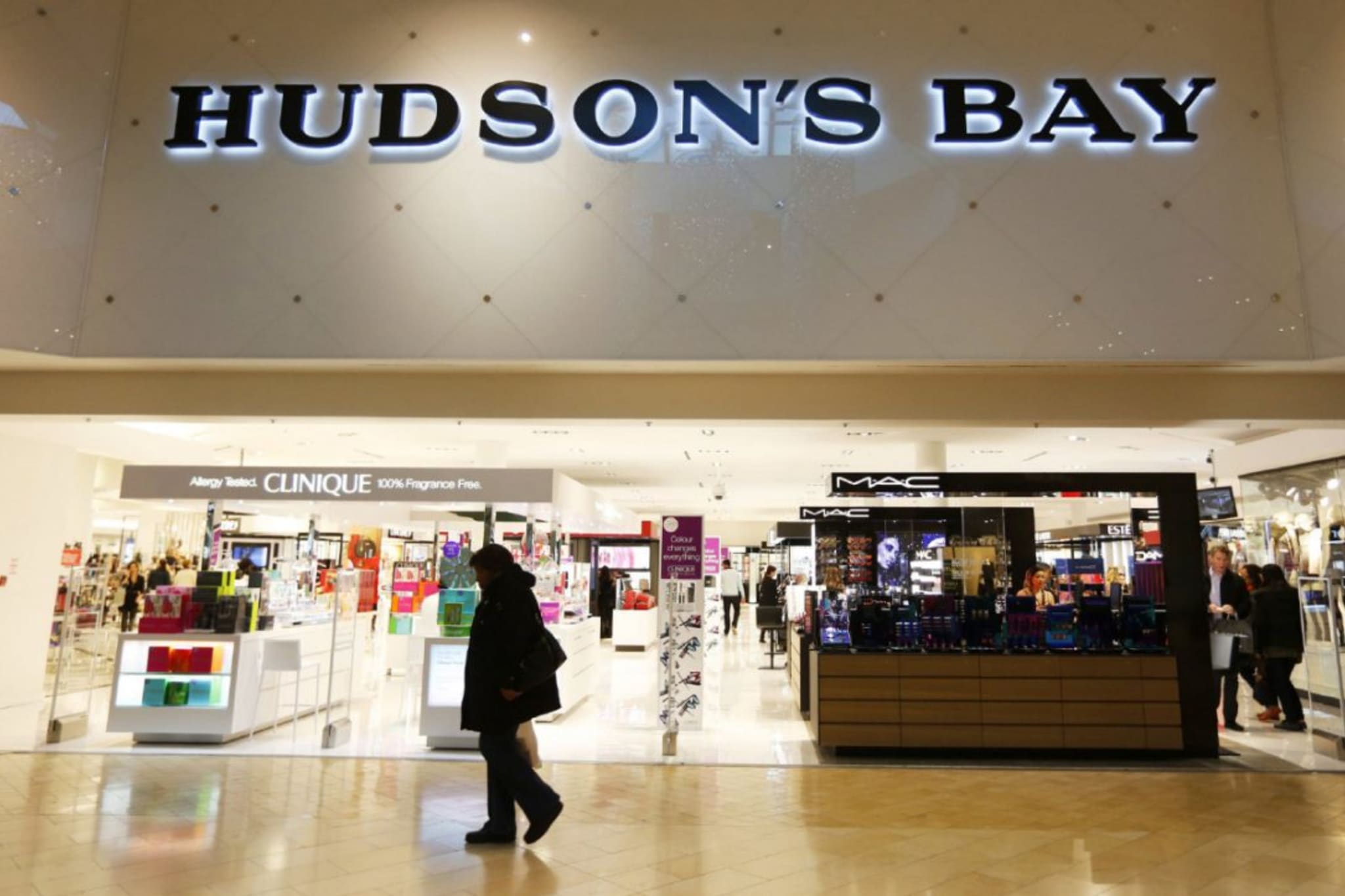 Hudson's Bay is Reportedly Looking to Take Over Macy's