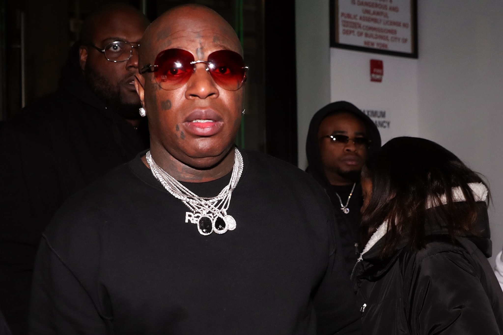 Birdman Appears to Slam Kendrick Lamar as Super Bowl Half...
