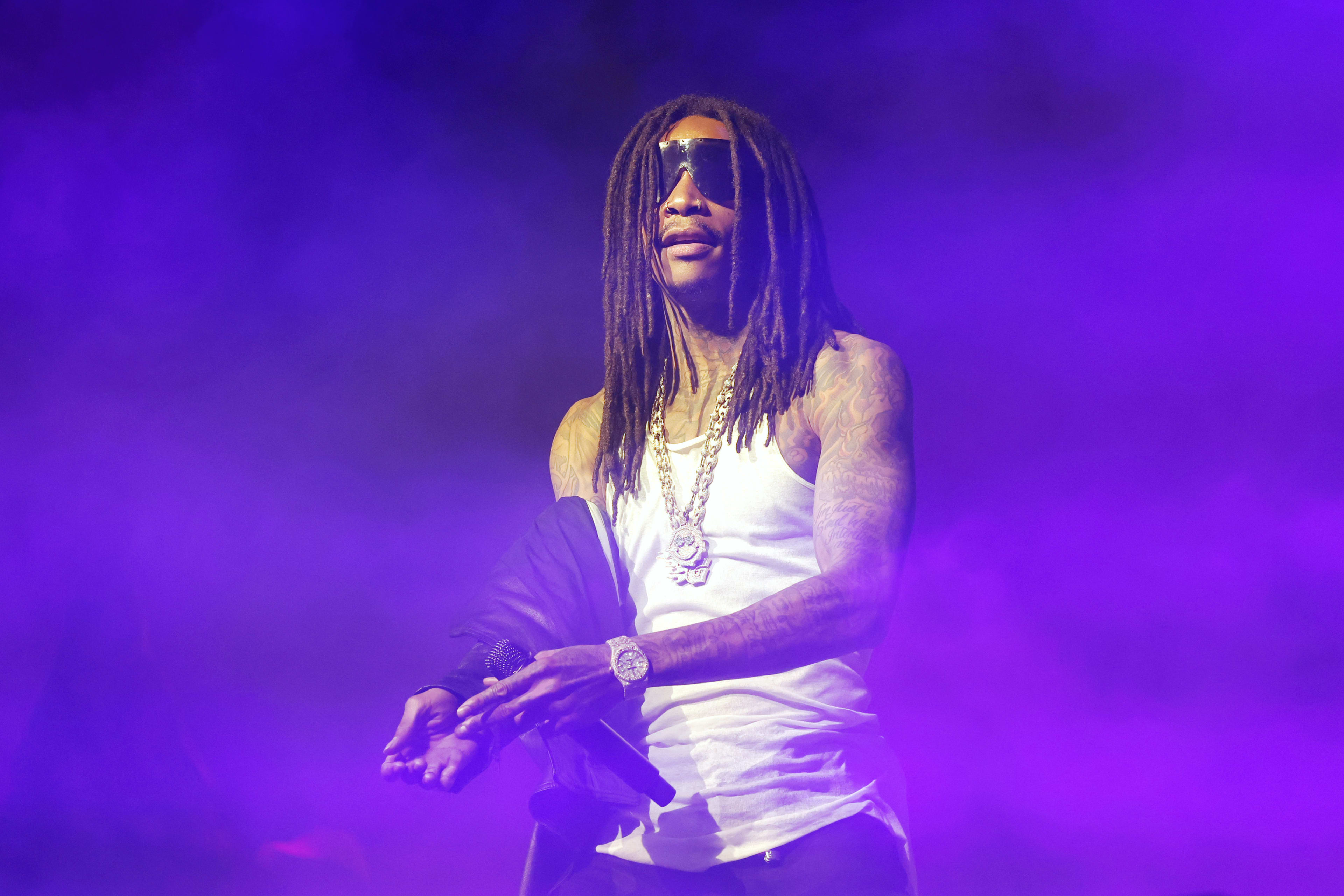 Wiz Khalifa Hit With Illegal Drug Possession Charge in Romania ...