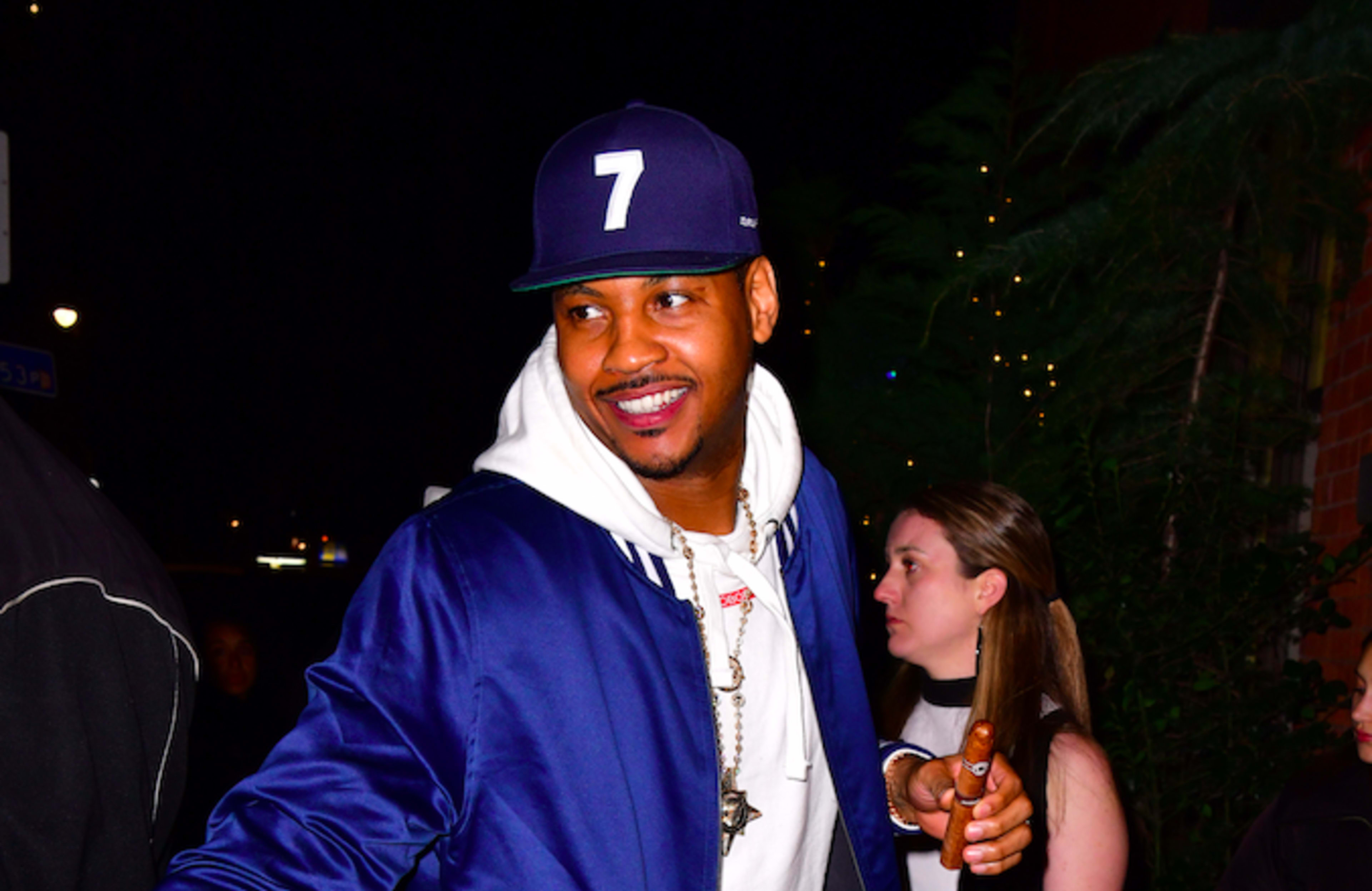 NBA Players and Fans Are Going Crazy Over Carmelo Anthony Coming Back
