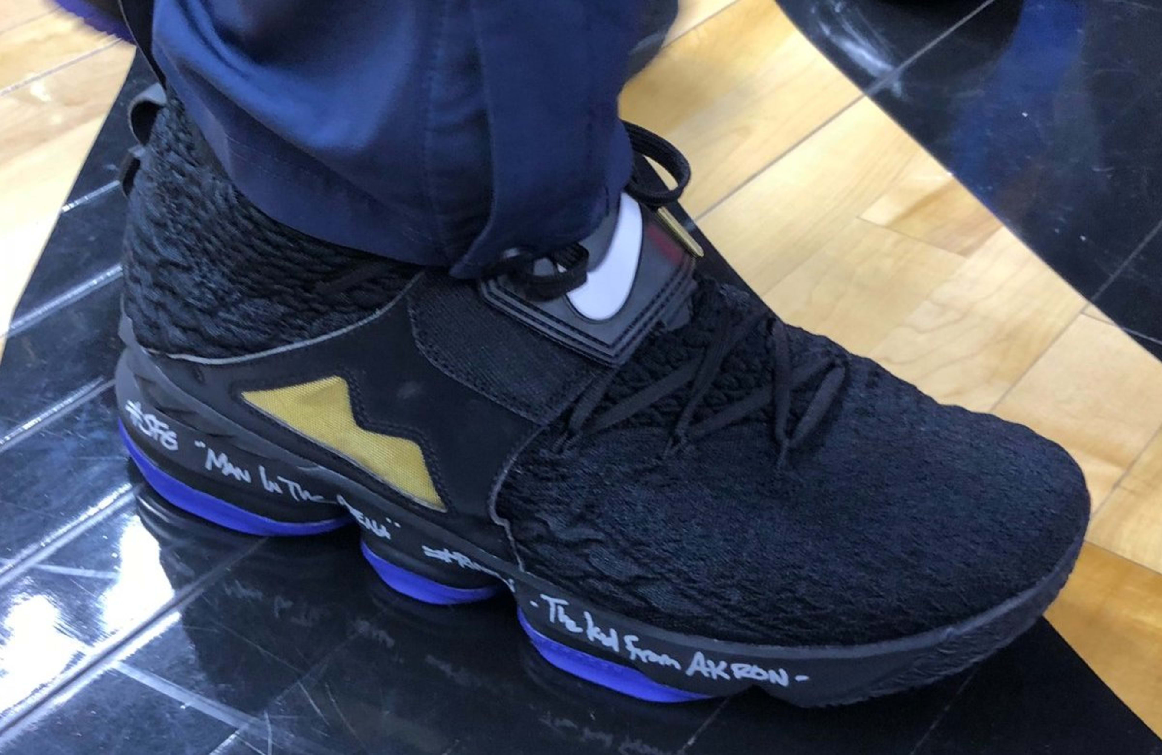 #SoleWatch: LeBron James Debuts New Diamond Turf-Inspired LeBron 15s