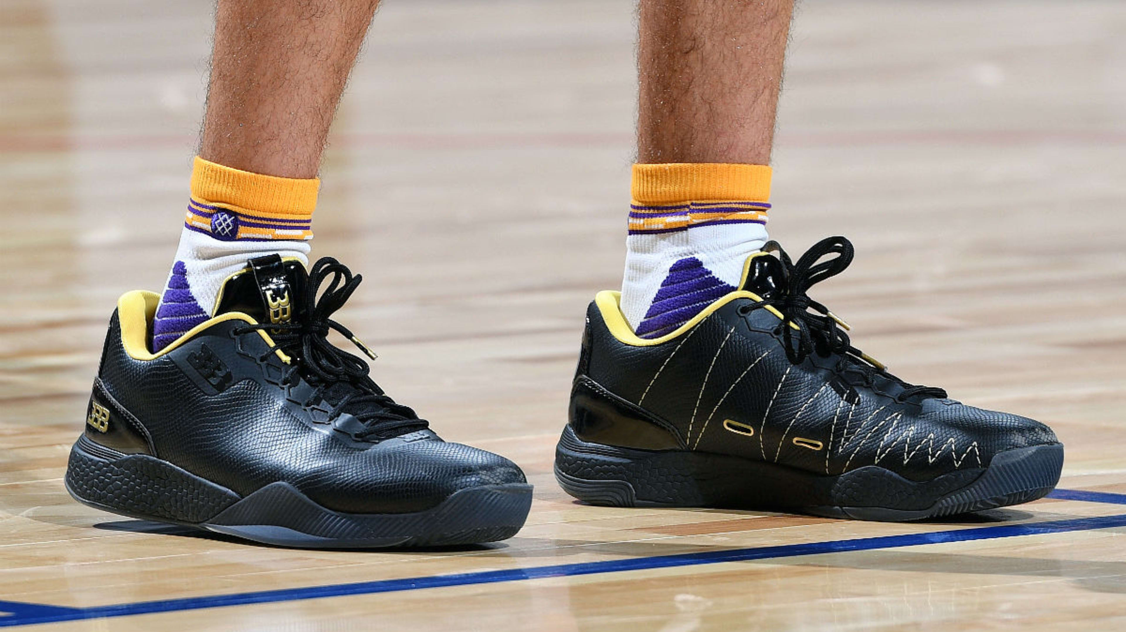 #SoleWatch: Lonzo Ball Gets First Triple-Double in the Big Baller Brand ZO2