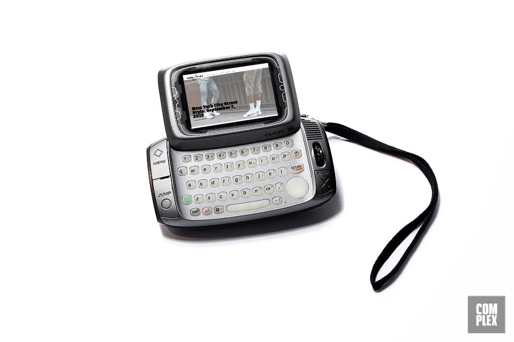 The History of the Sidekick: The Coolest Smartphone of All Time