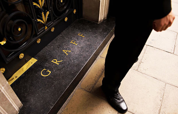 Graff Diamonds Robbery - The Biggest Jewelry Heists in History | Complex