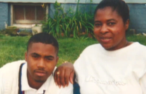 Nas and Fannie Ann Jones - 51 Photos of Rappers With Their Moms | Complex