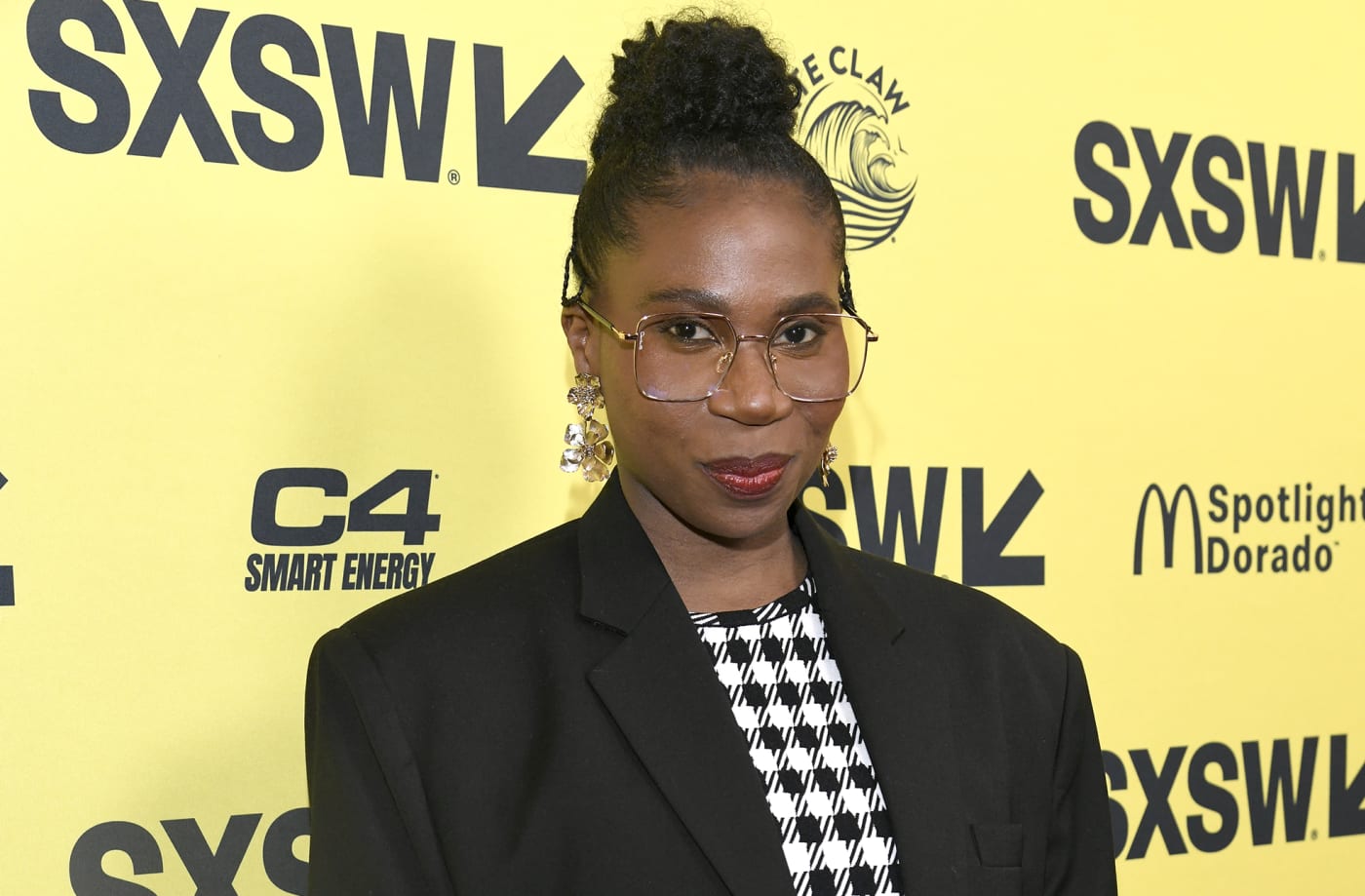 Janine Nabers Welcomes Any ‘Swarm’ Criticism: ‘We’re Down to Clown ...