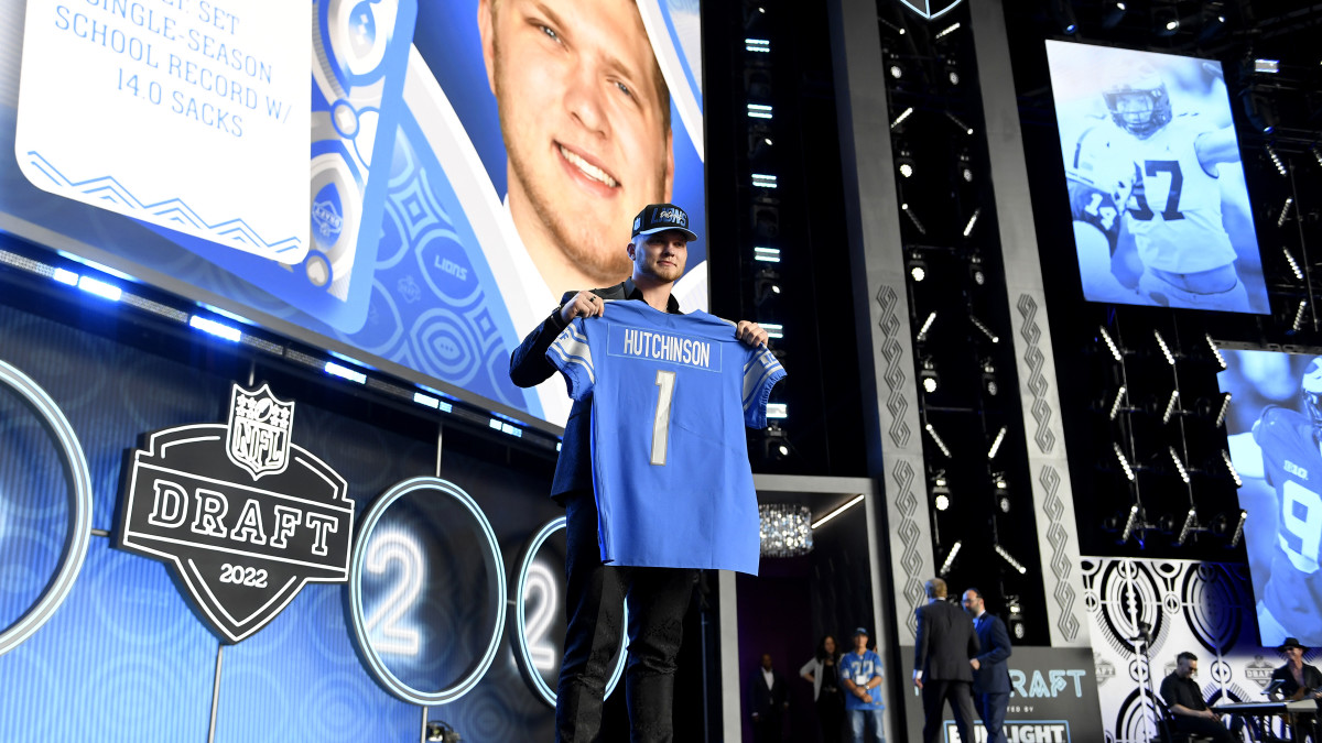 2022 NFL Draft Grades: We Analyzed All 32 Teams’ Picks | Complex