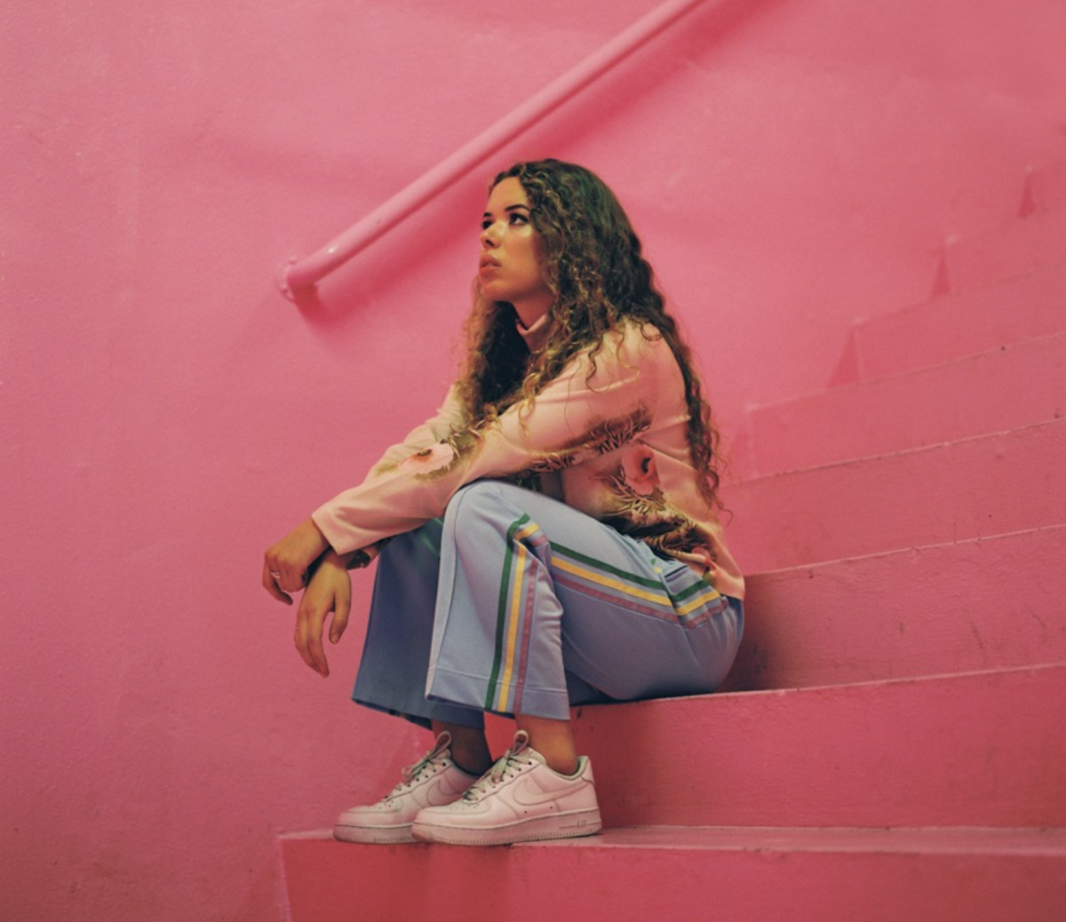 Nilufer Yanya “Small Crimes” | Complex Nilufer Yanya “Small Crimes” | Complex