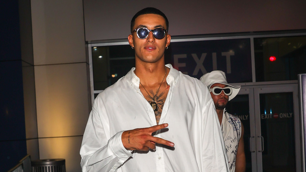 Kyle Kuzma On Nyfw His Infamous Pink Sweater And More Complex