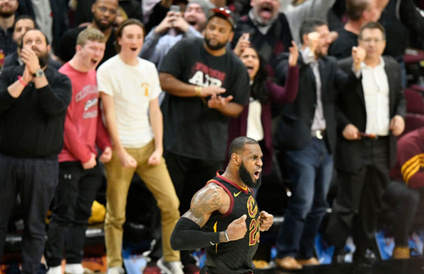 Lebron James Burns A ‘bum Heckler In Chicago Complex