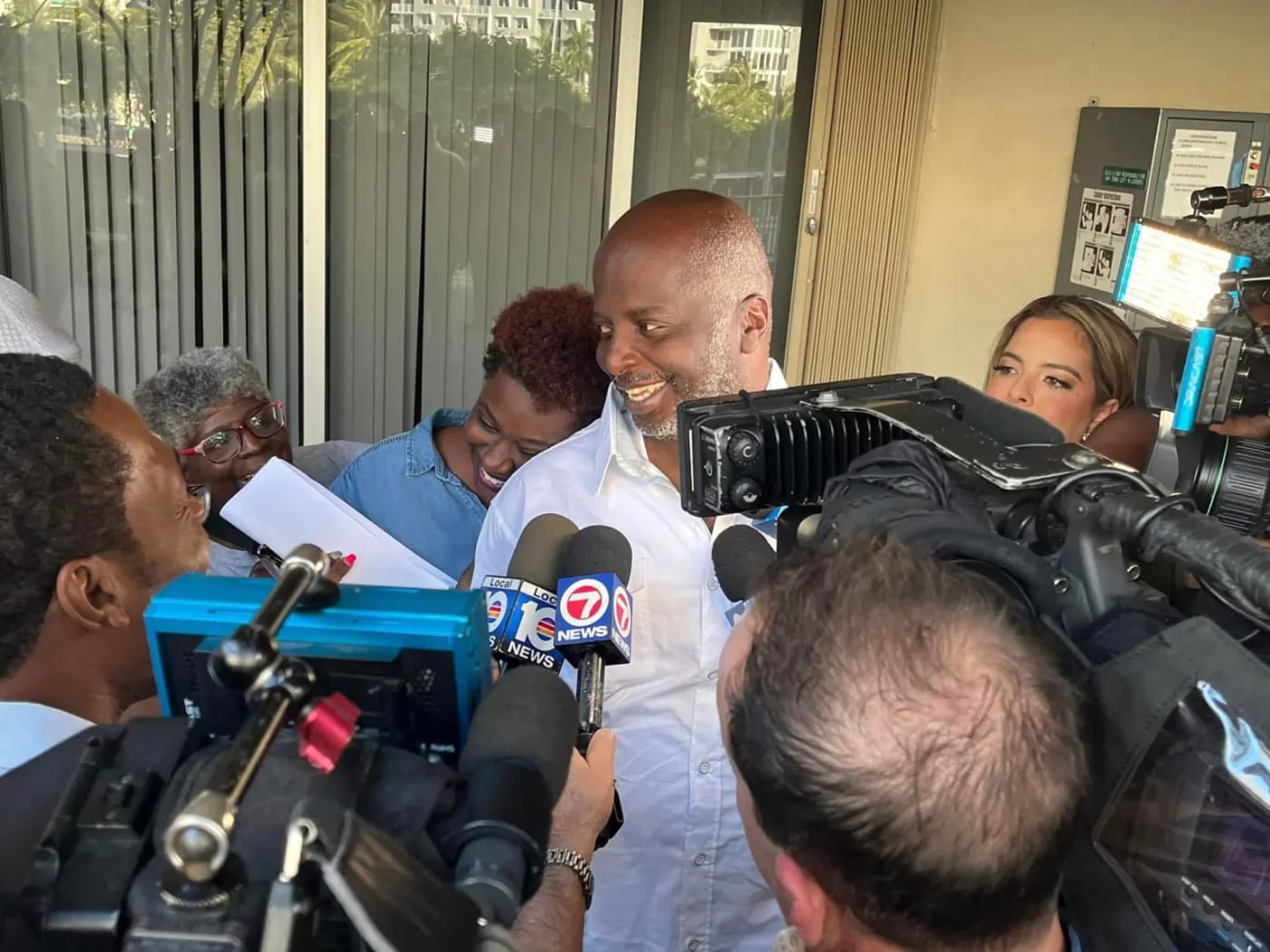 Man Exonerated After Serving 34 Years of 400 Year Sentence | Complex