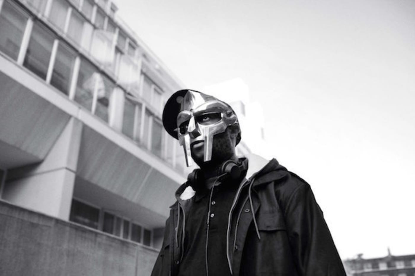 “He rhymes as weird as I feel”: Your Favorite Rappers on MF DOOM | Complex