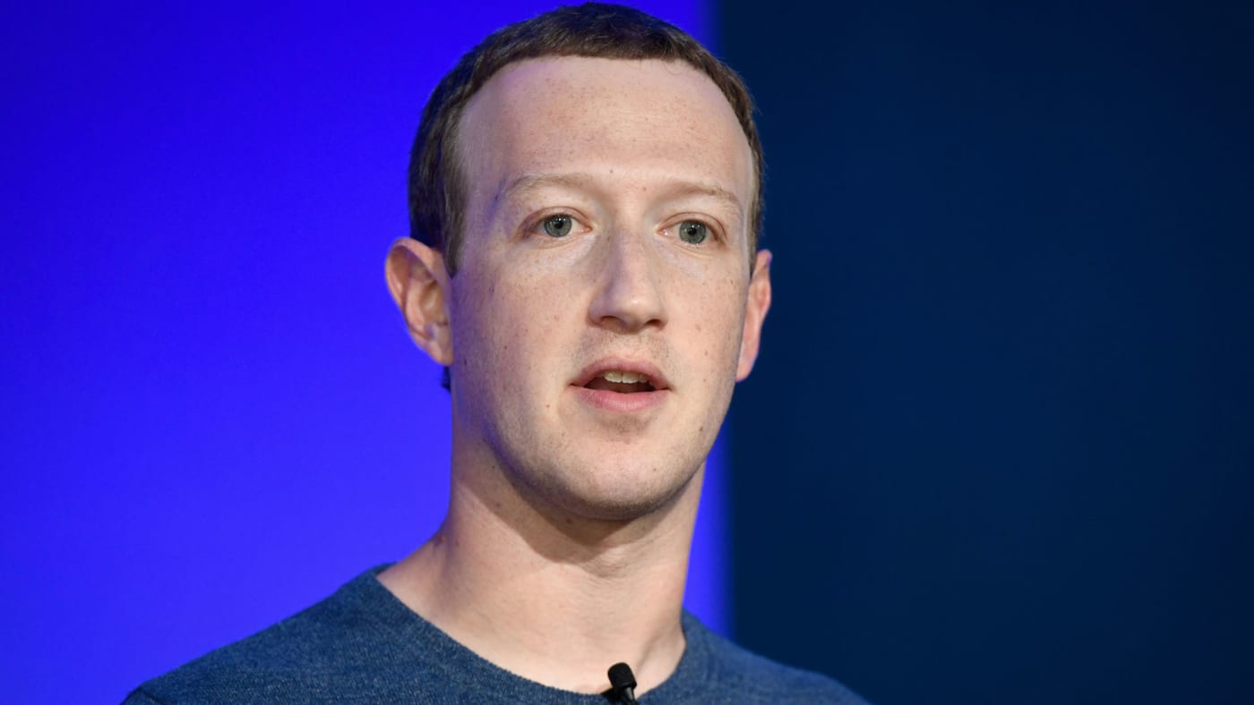 Mark Zuckerberg Says He Caked His Face in Sunscreen to Dupe the ... Mark Zuckerberg Says He Caked His Face in Sunscreen to Dupe the ...