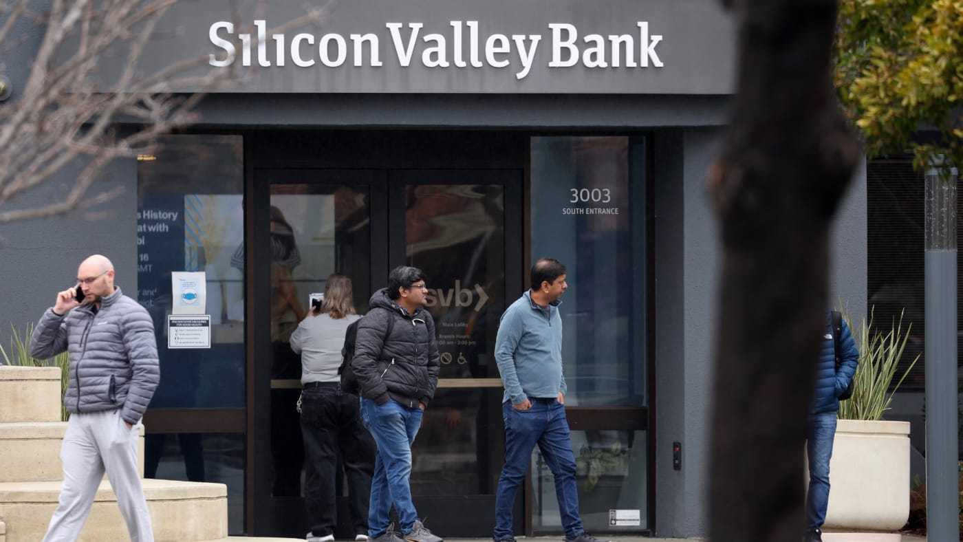 Silicon Valley Bank Shut Down by Regulators, Biggest Collapse Since ... Silicon Valley Bank Shut Down by Regulators, Biggest Collapse Since ...