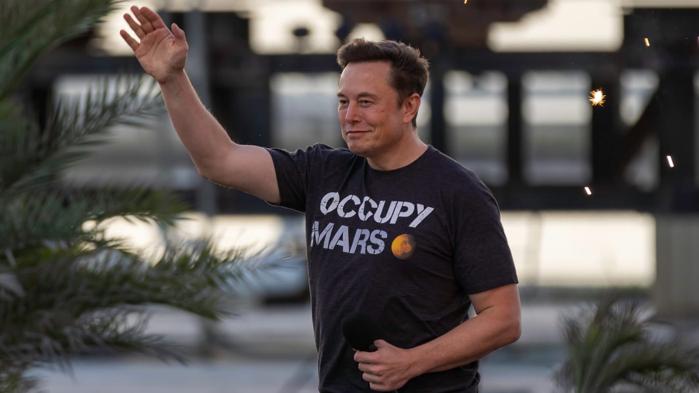 Elon Musk Sells Off Over $3.5 Billion of Tesla Stock | Complex Elon Musk Sells Off Over $3.5 Billion of Tesla Stock | Complex