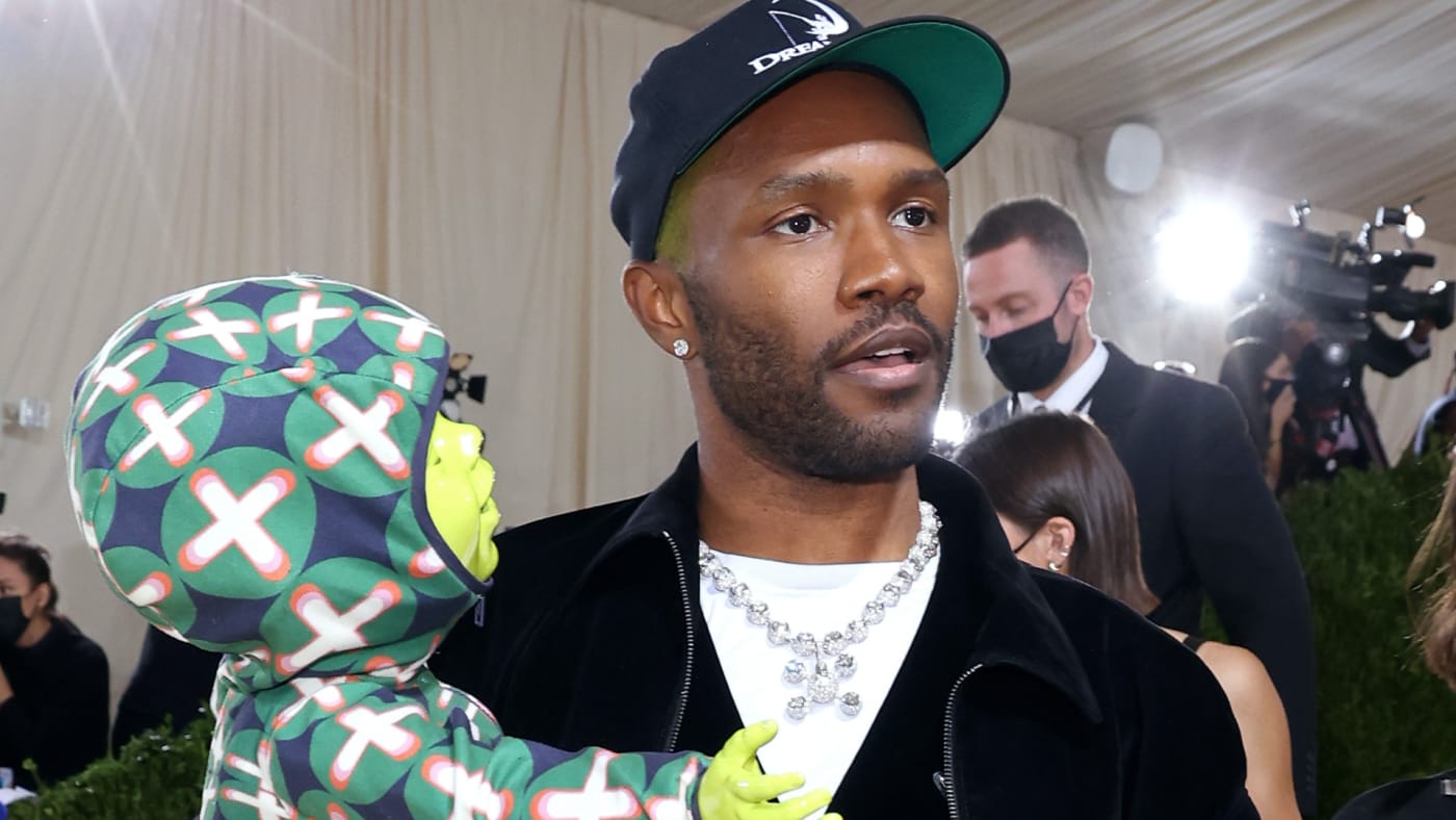 Frank Ocean Fans Scammed Into Paying Thousands for Fake Leaks Made With ...