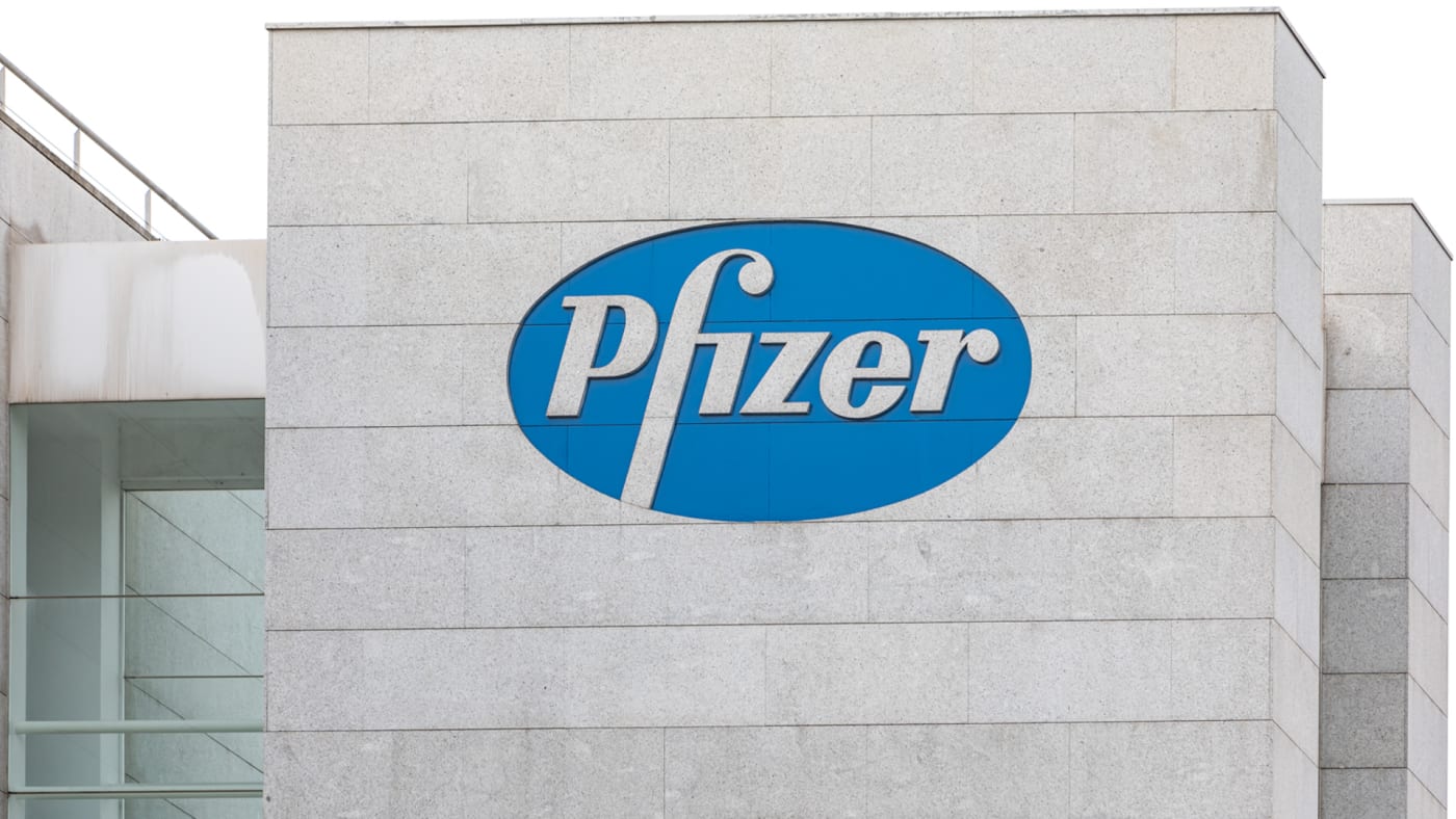Pfizer Says Its COVID-19 Pill Curbs Hospitalization or Death by 89 ...