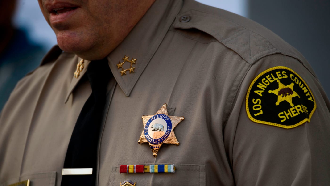 LASD Criticized for Breast Cancer Awareness Campaign f/ Pink Handcuffs ...