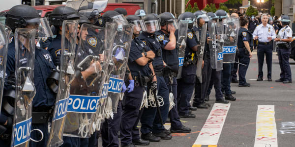 NYC to Pay $21K Each to Demonstrators Trapped by NYPD During 2020 ...