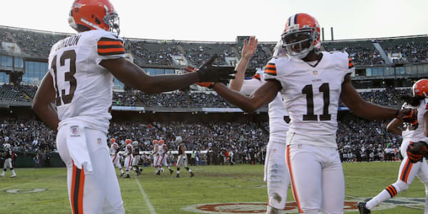 Former NFL Player Reveals How He Lost His Hand in Horrific Accident ...