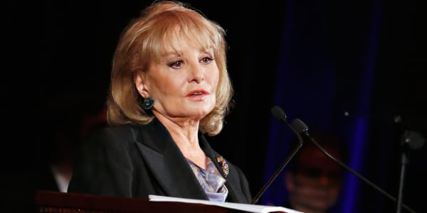 Barbara Walters, Pioneering and Legendary Journalist, Dead at 93 | Complex