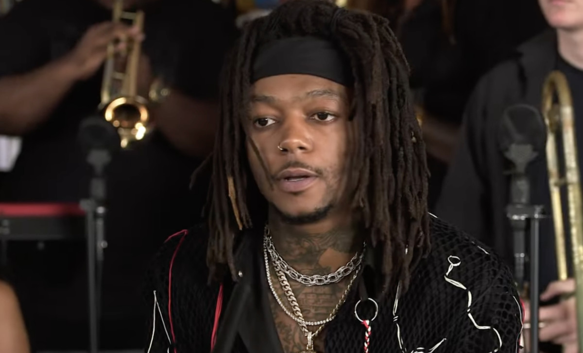 Watch JID Peform a Medley of Songs on NPR’s ‘Tiny Desk Concert’ | Complex