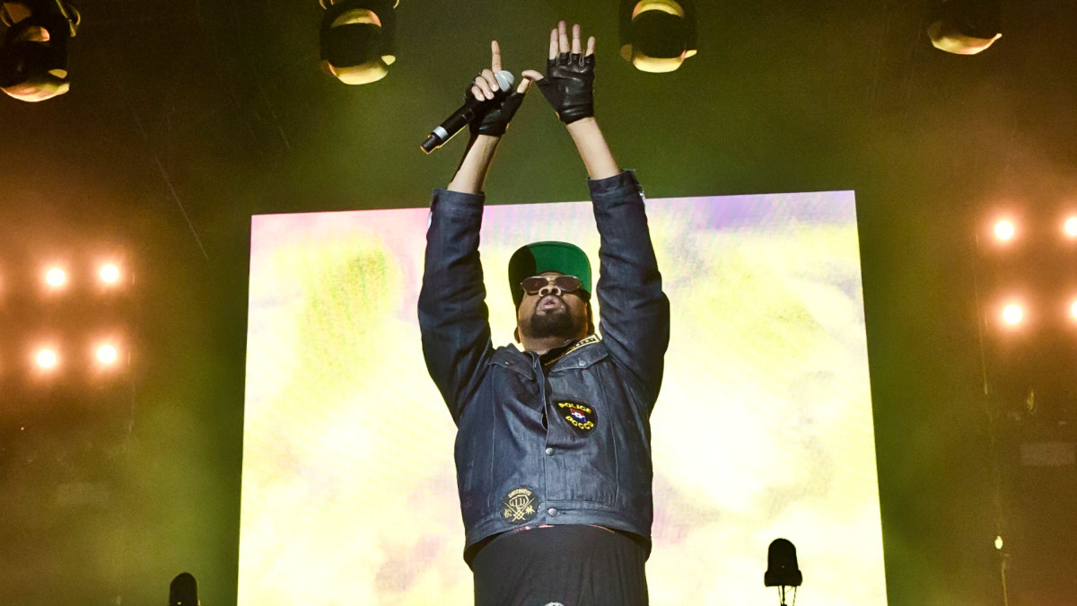 Watch RZA and DJ Premier’s Entire 2-Hour Verzuz Battle | Complex Watch RZA and DJ Premier’s Entire 2-Hour Verzuz Battle | Complex