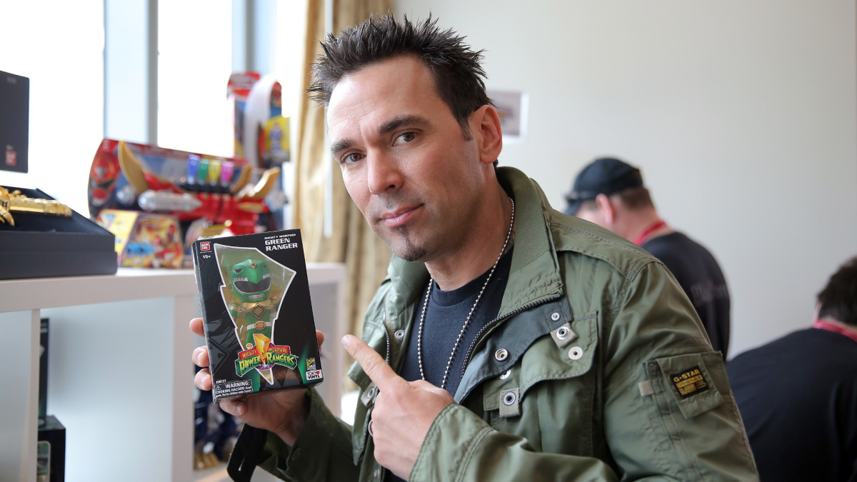 La femme de Jason David Frank, star des Power Rangers, s'exprime - Avresco