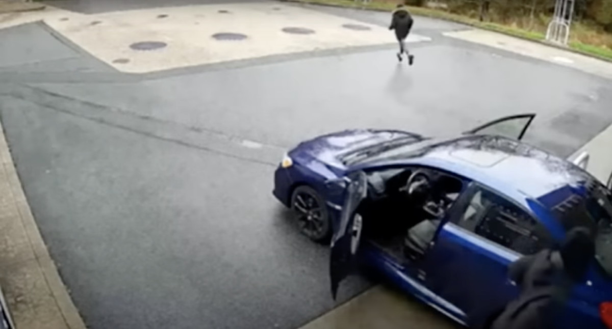Video Shows Teens Failing to Steal Car After Finding Manual ...