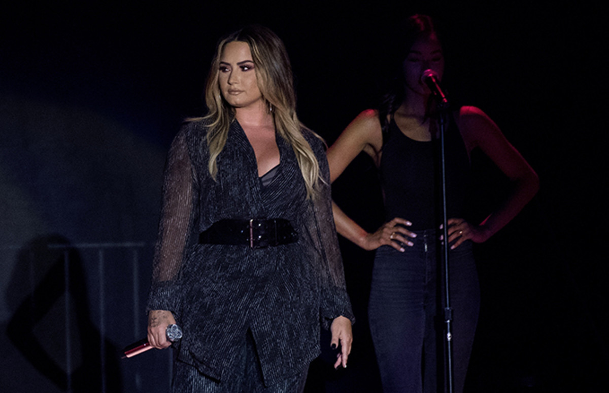 Demi Lovato: ‘I Am Sober and Grateful to Be Alive’ | Complex Demi Lovato: ‘I Am Sober and Grateful to Be Alive’ | Complex