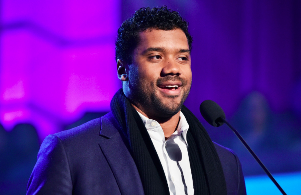 Russell Wilson Crushed So Many Homers in His First Batting Practice ...