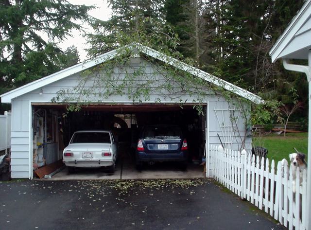 Amazon was built by Bezos and Shel in a garage. - 50 Things You Didn't ...